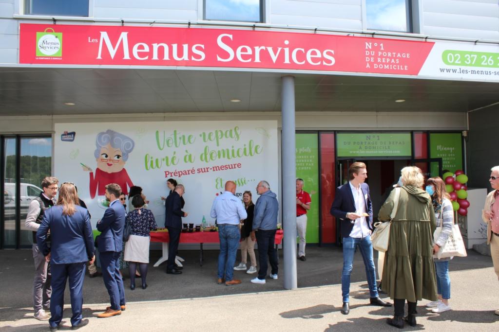 Portage de repas à domicile pour personnes âgées - Les Menus Services